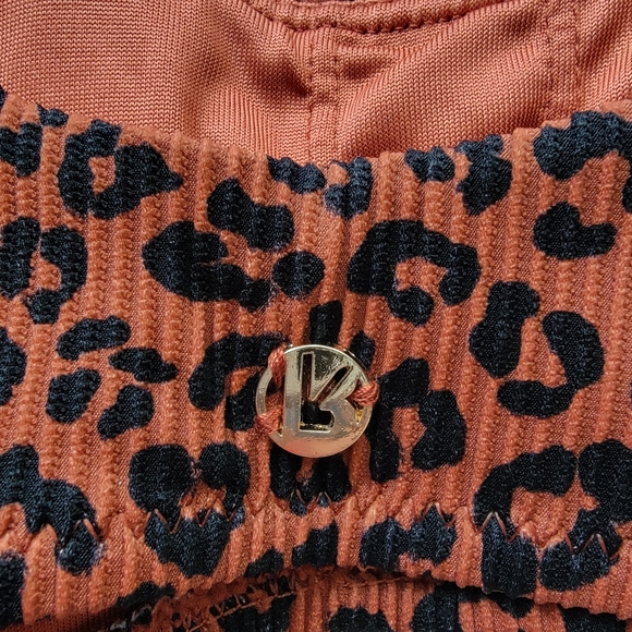 BuffBunny | Swim | Buffbunny Chasing Waterfalls Bikini Top | Poshmark